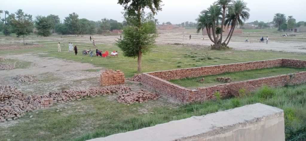 Residential Plots 3 Marla, 5 Marla, 10 Marla And Shops On Front | AD-BY-U